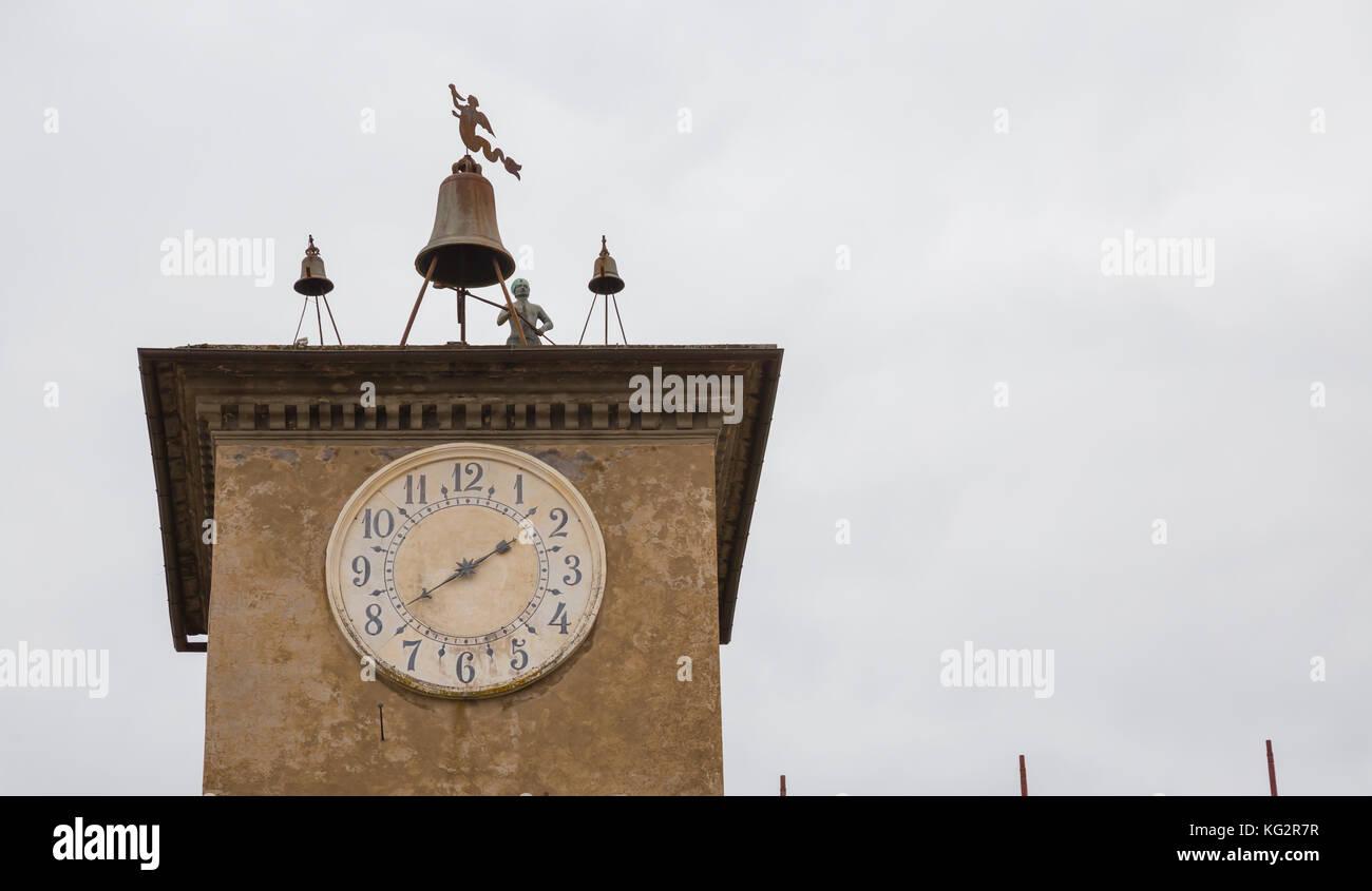 Automaton clock hi-res stock photography and images - Alamy