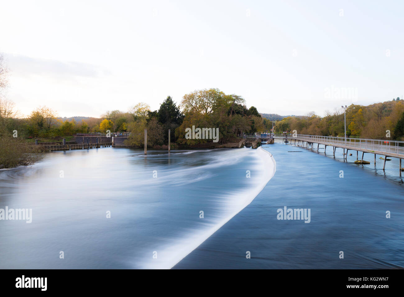 River Thames at Hambleden Weir and Lock Stock Photo - Alamy