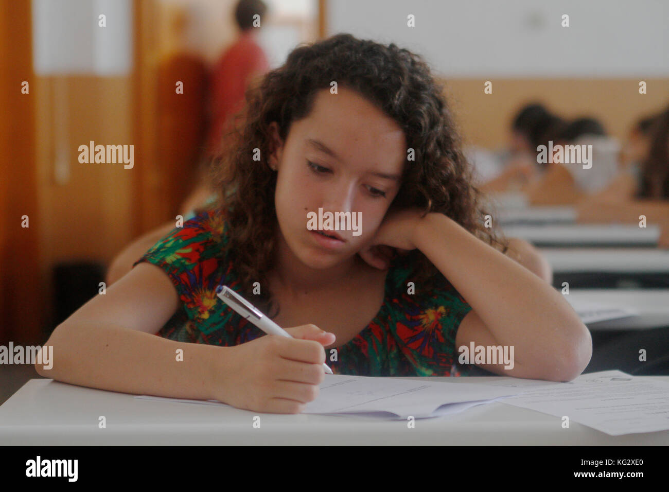 Kids in class test hi-res stock photography and images - Alamy