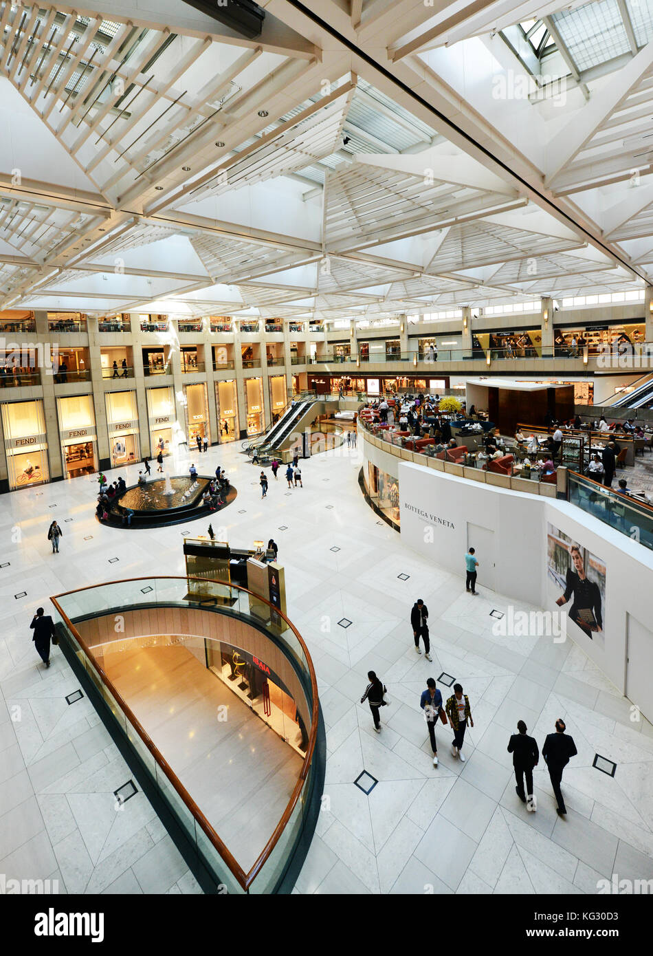 Landmark shopping mall hi-res stock photography and images - Alamy