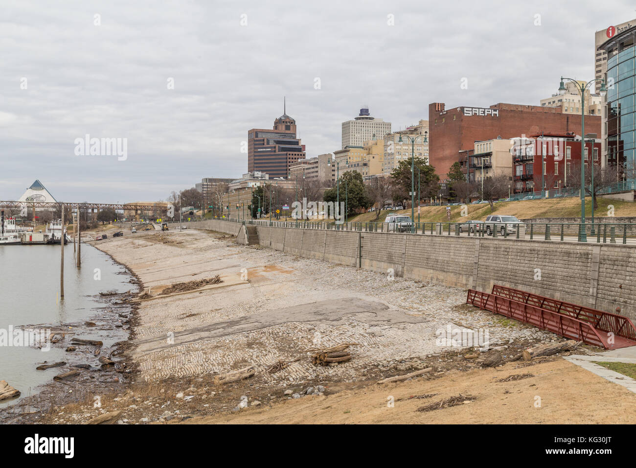 Panorama of Downtown Memphis, Tennessee from Beale Street Landing Stock ...
