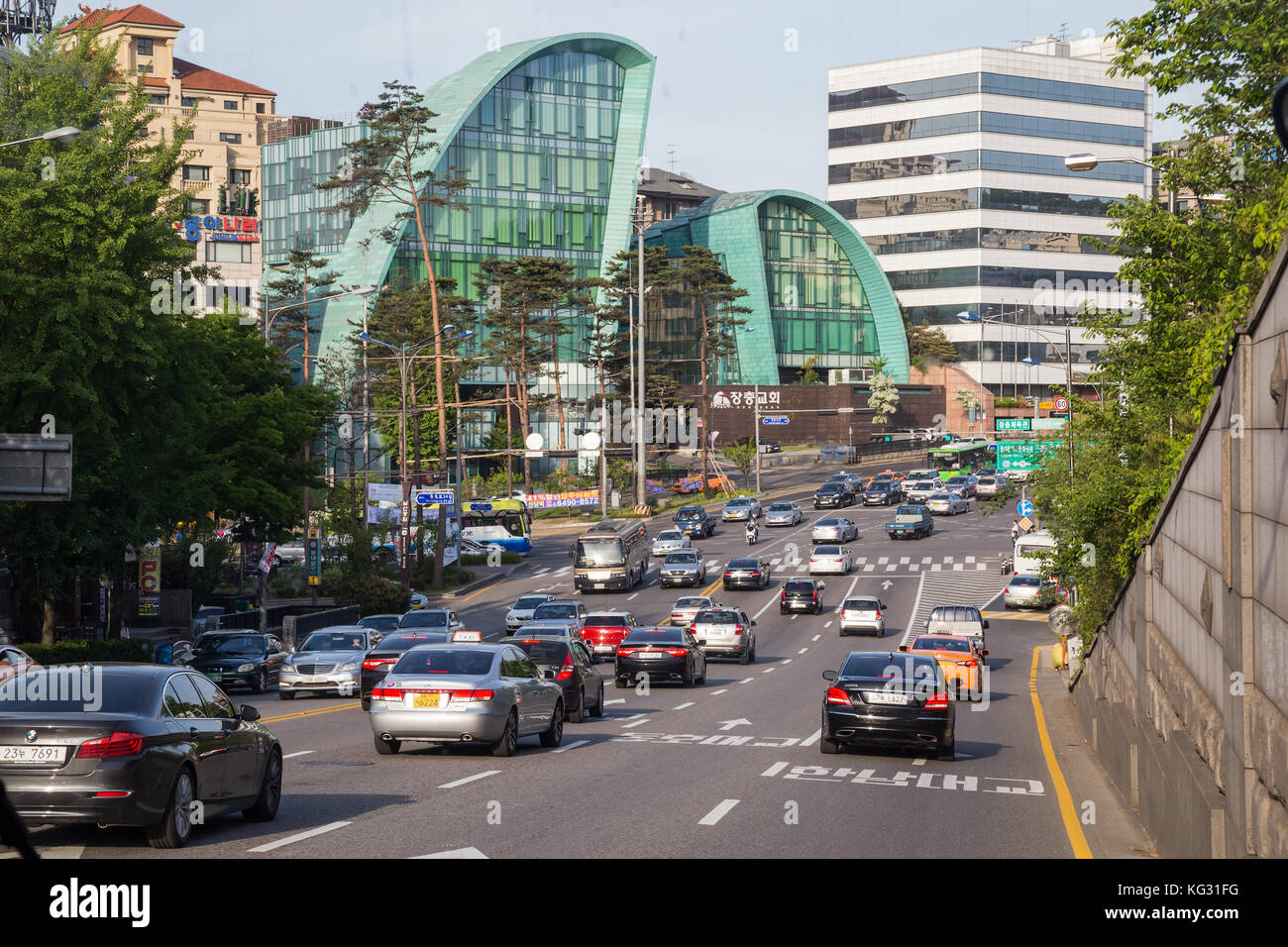 Road traffic anc cars driving on the streets of Seoul, South Korea ...