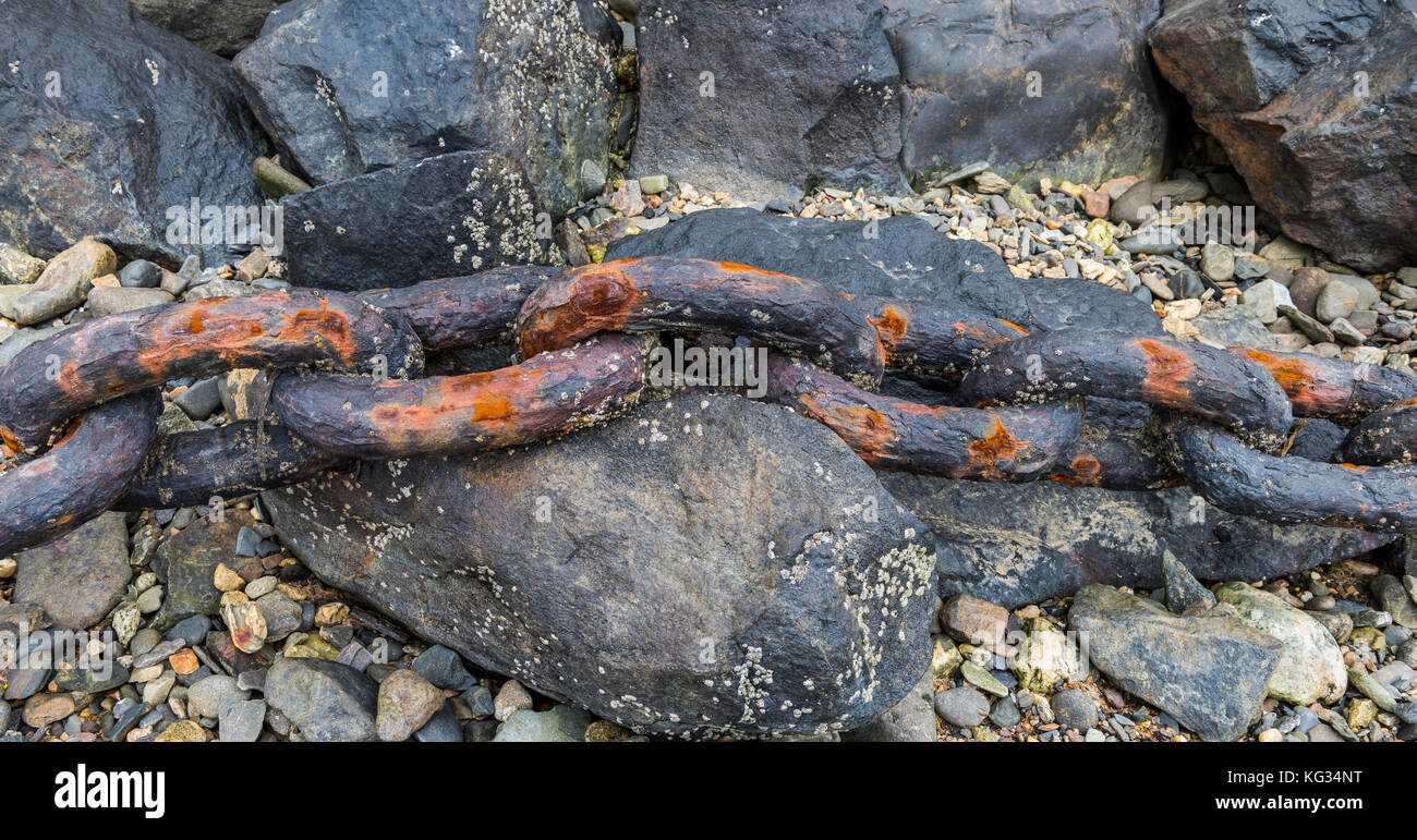 Chain of rocks hi-res stock photography and images - Alamy