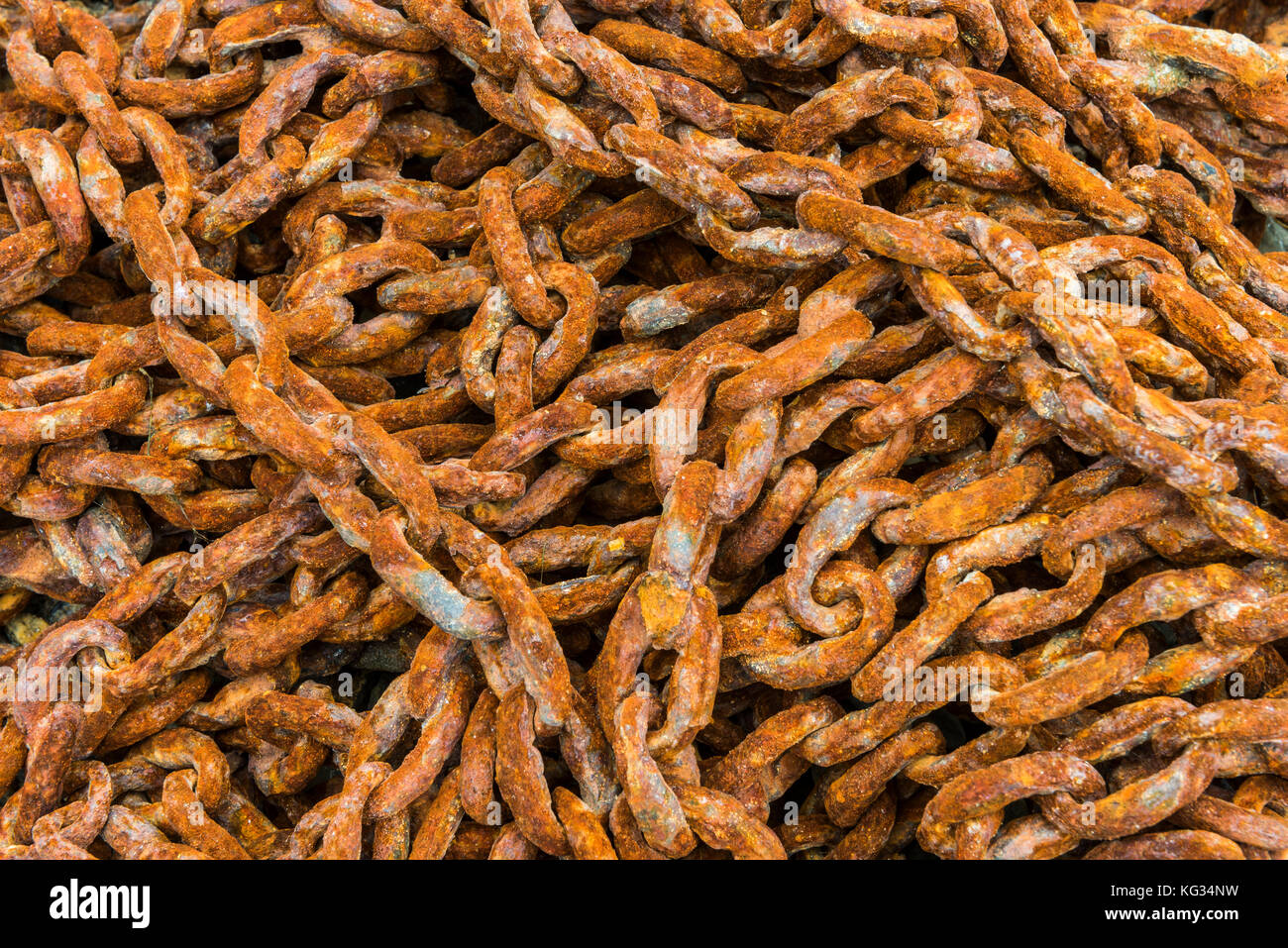 Strong chain hi-res stock photography and images - Alamy