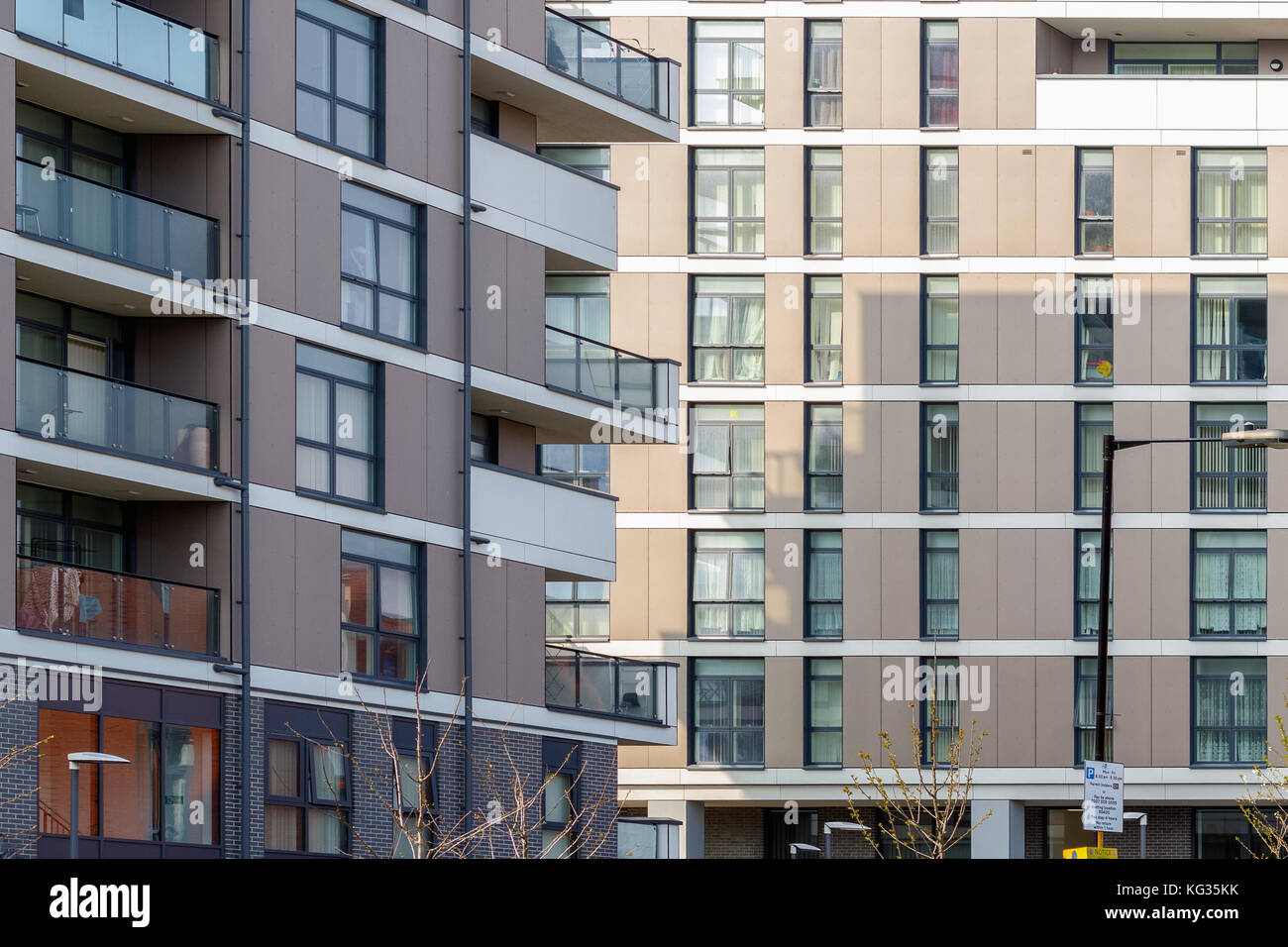 New flats in Poplar, East London Stock Photo - Alamy