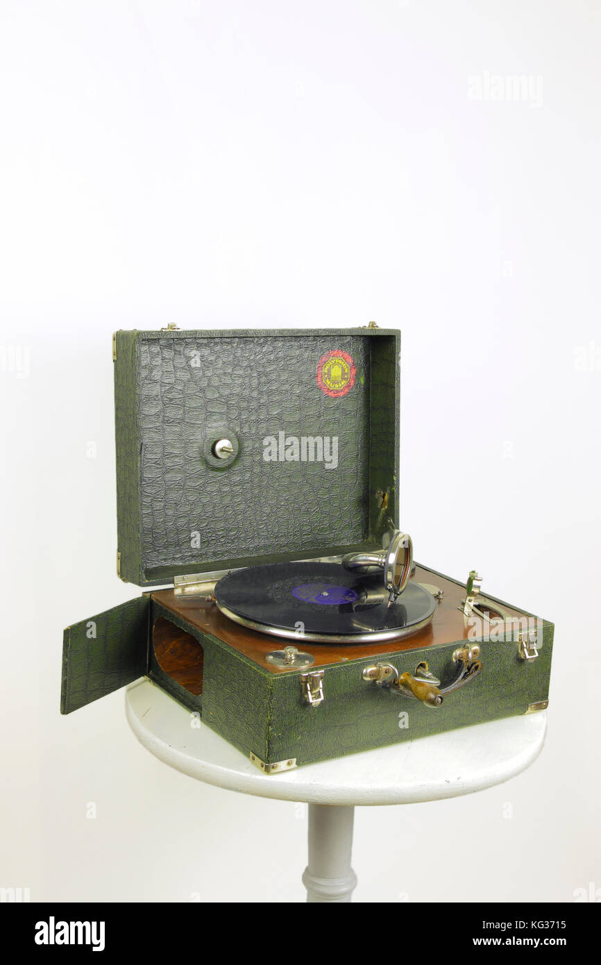 potable gramophone and 78 rpm record Stock Photo - Alamy