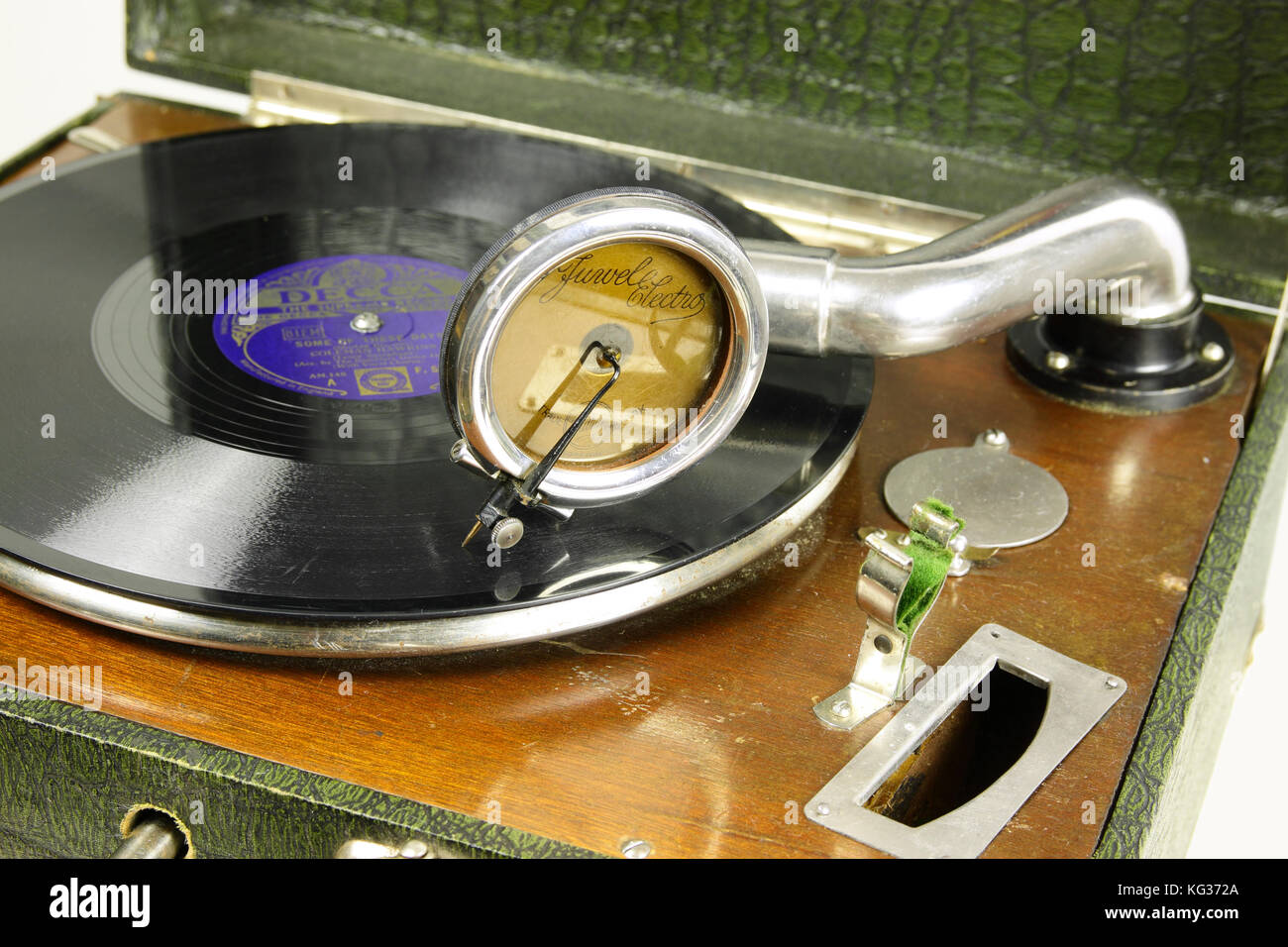 portable gramophone and 78 rpm record Stock Photo - Alamy