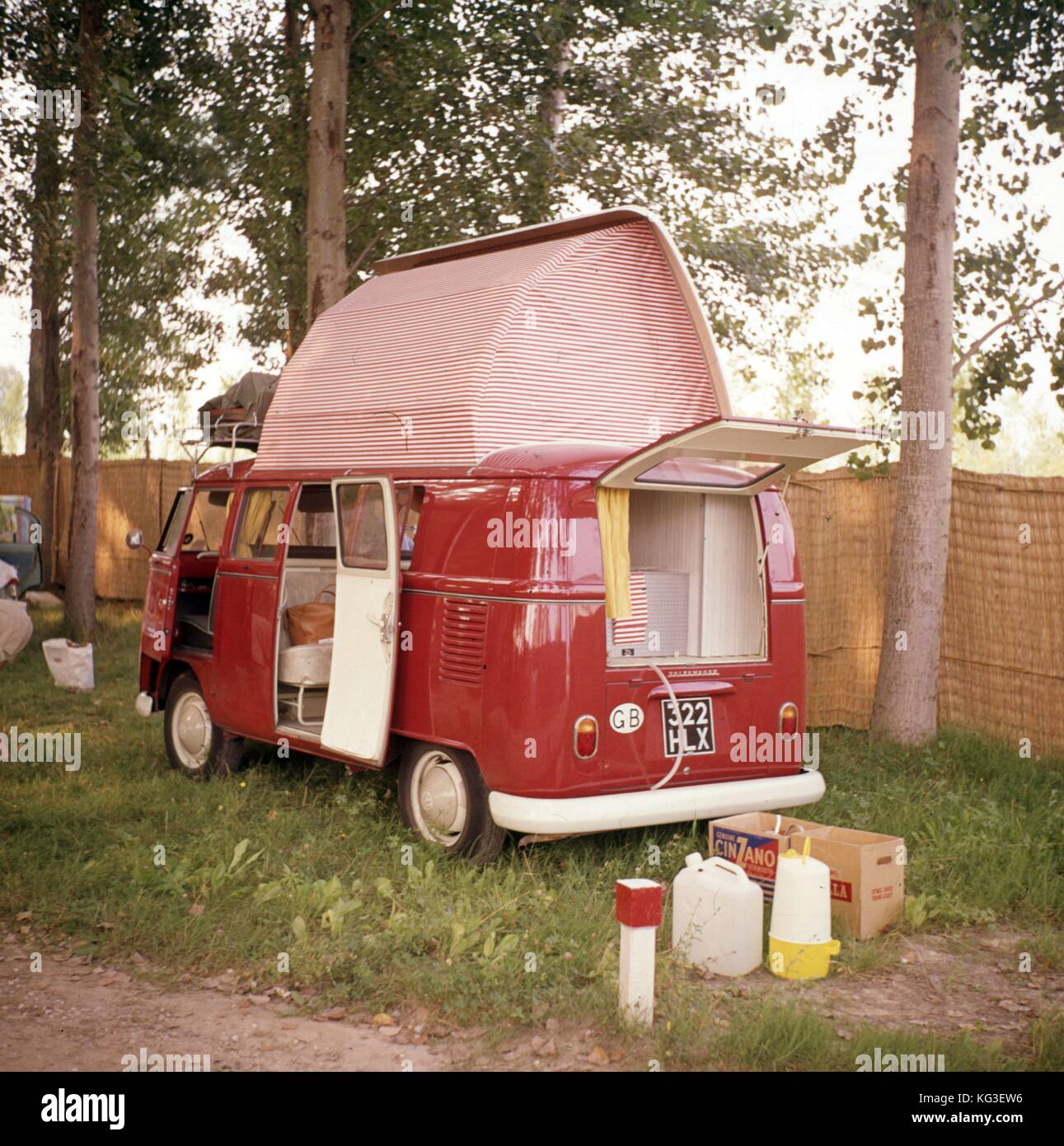 Camper van 1960s hi-res stock photography and images - Alamy