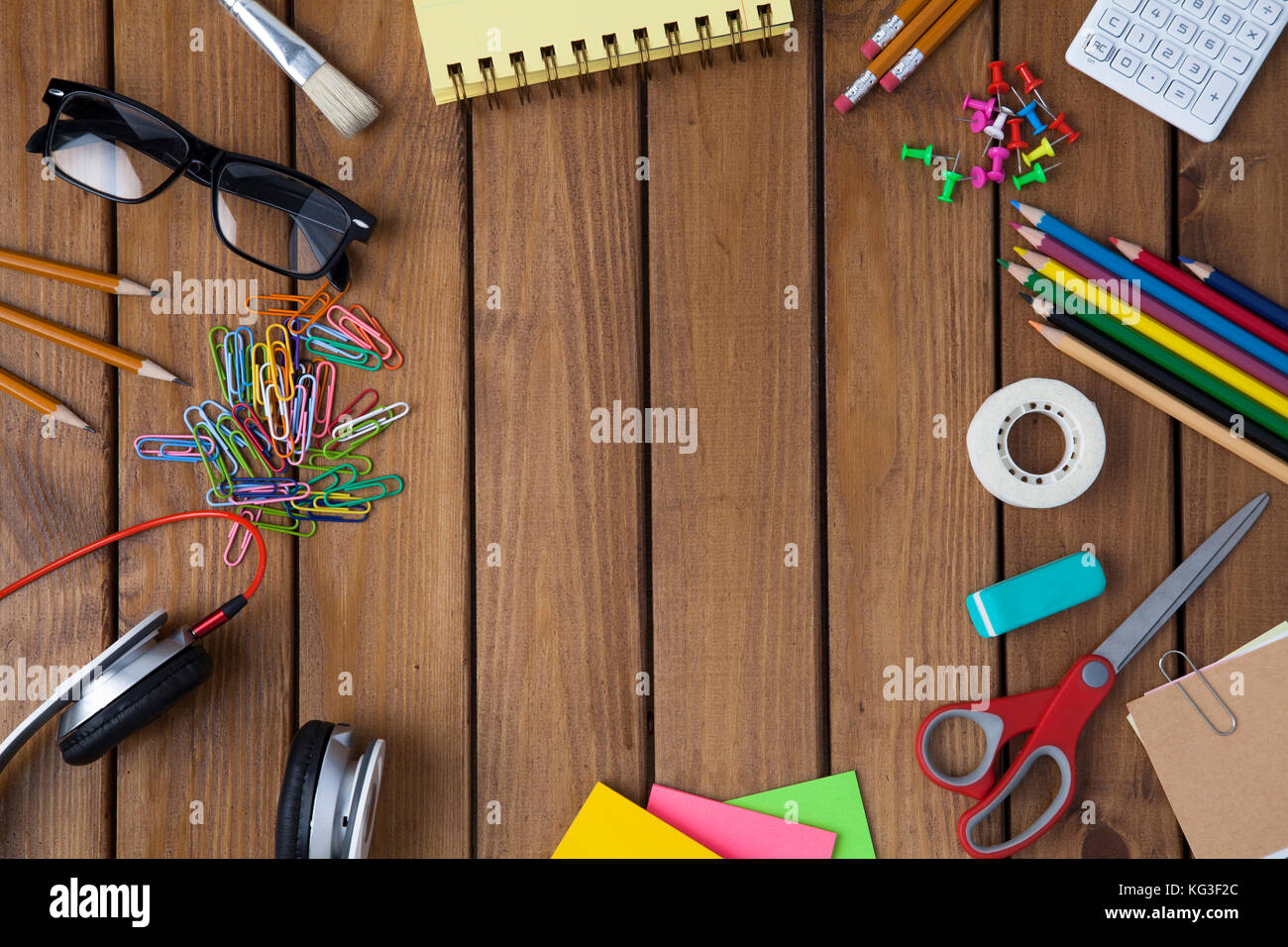Untidy office desk hi-res stock photography and images - Alamy