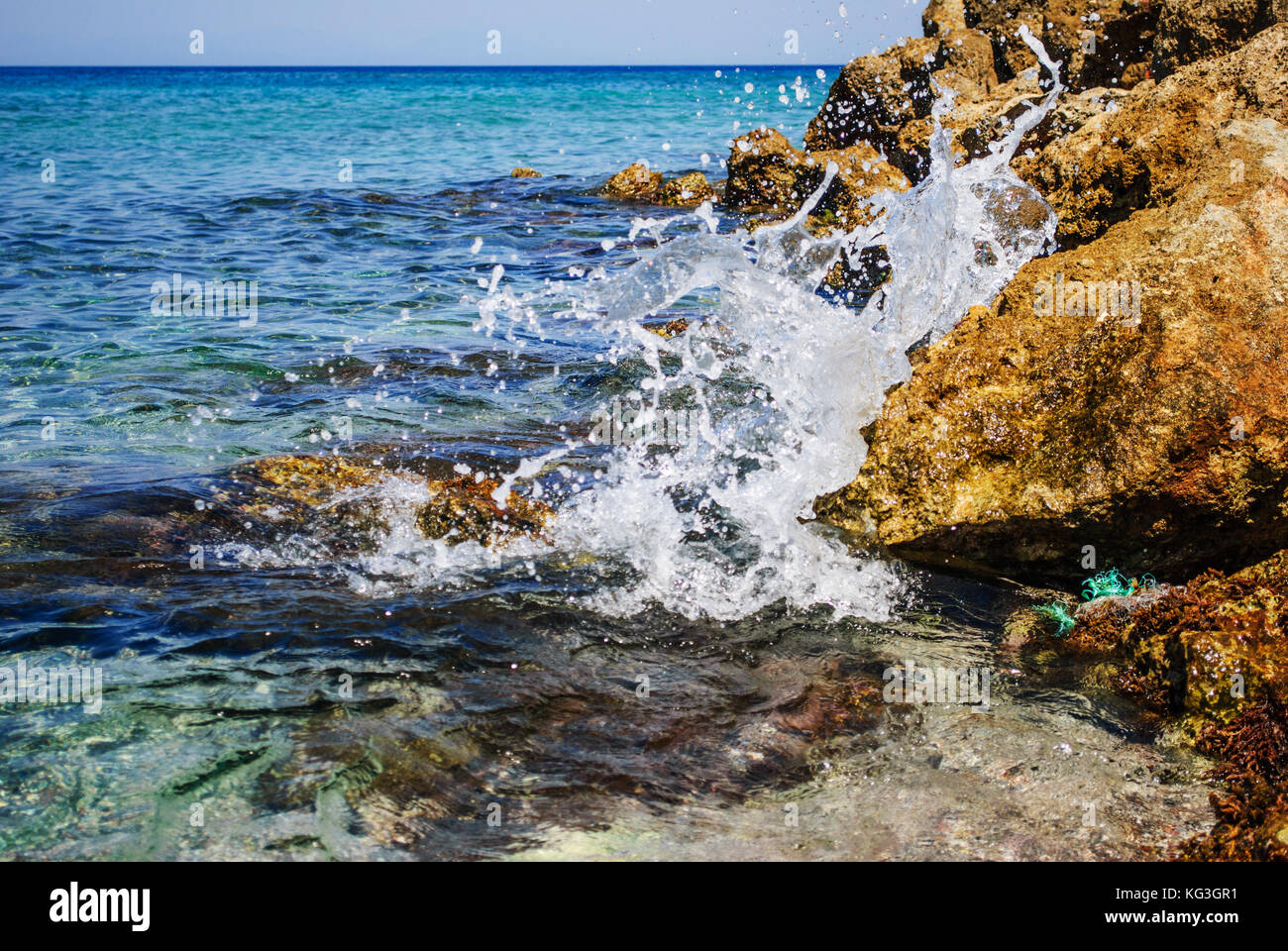 Sharp rocks hi-res stock photography and images - Alamy