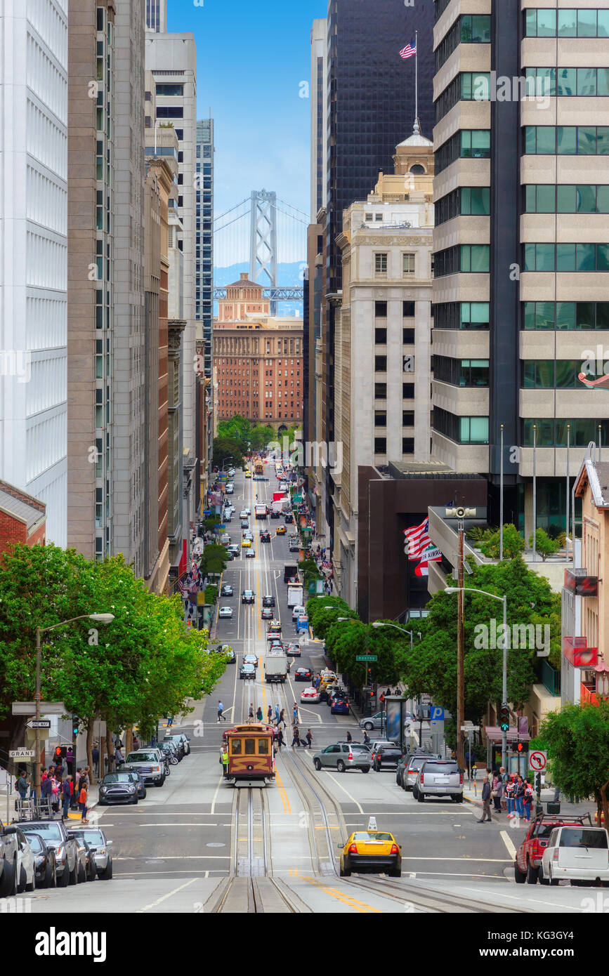 Red cable car san francisco hi-res stock photography and images - Alamy