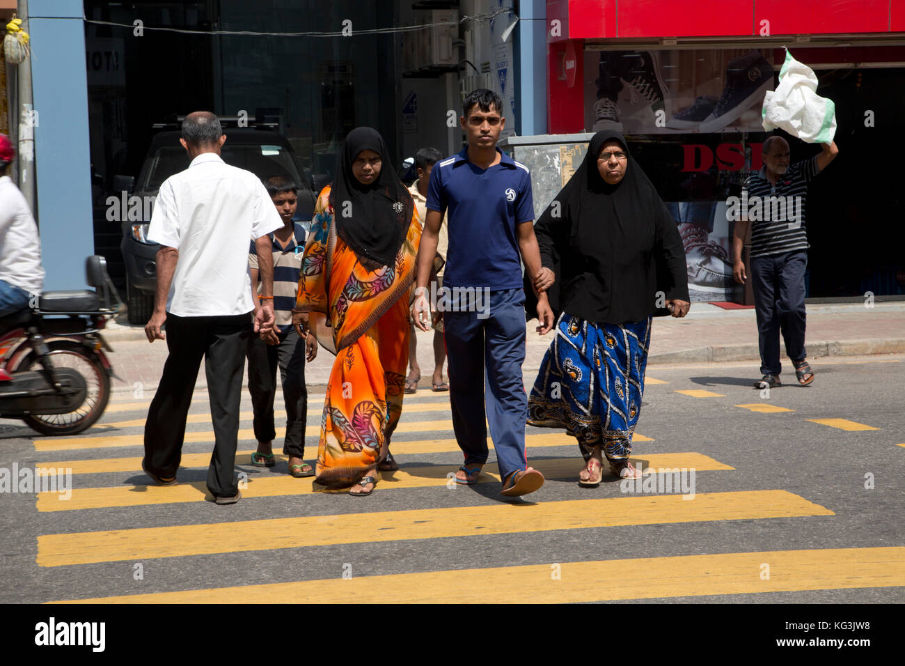 Main street colombo sri lanka hi-res stock photography and images - Alamy