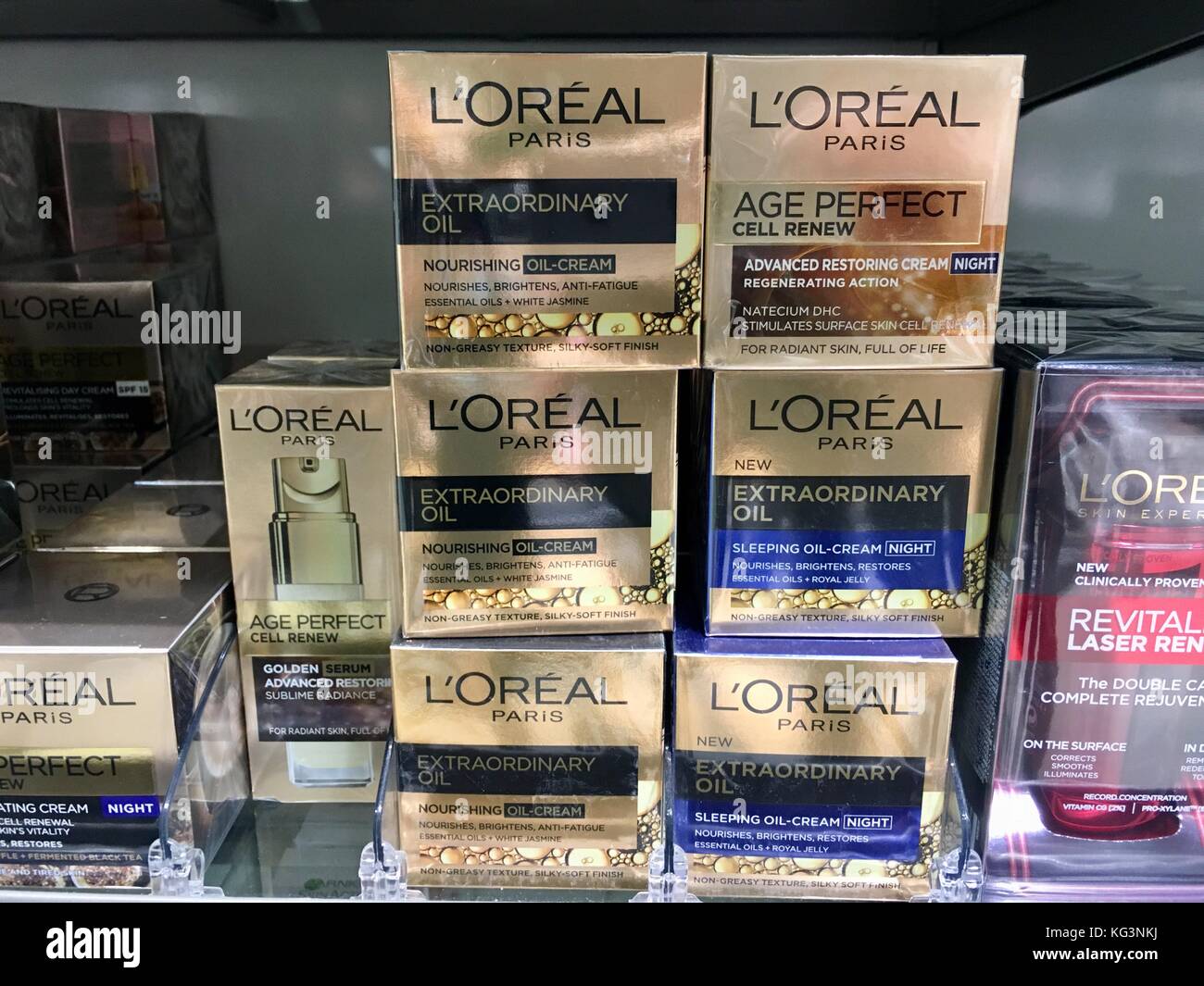 Loreal hi-res stock photography and images - Alamy