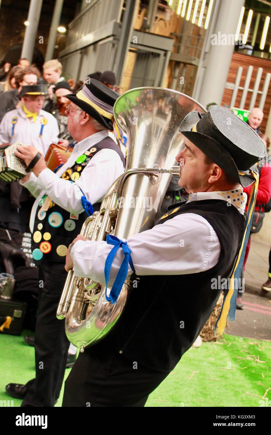 Morris dancing instruments hi-res stock photography and images - Alamy