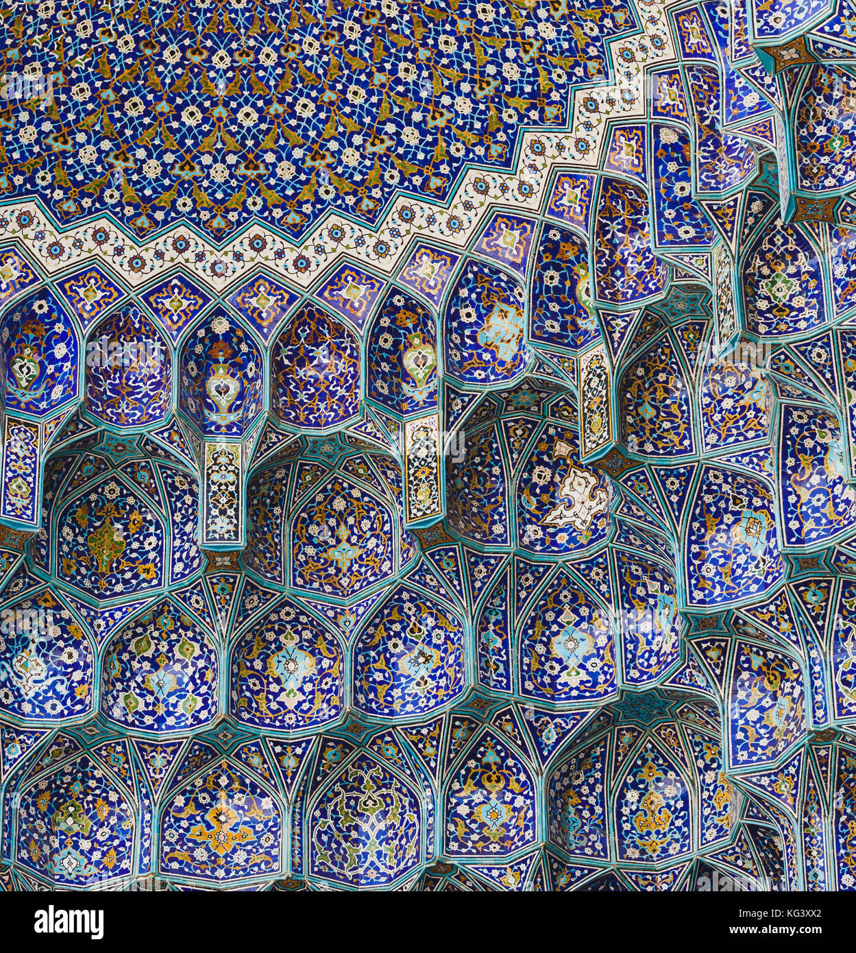 Details of Sheikh Lotfollah Mosque in Isfahan, Iran Stock Photo - Alamy