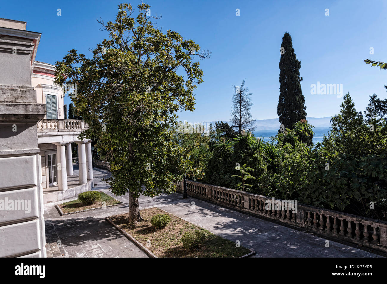 Greek family photographs hi-res stock photography and images - Alamy