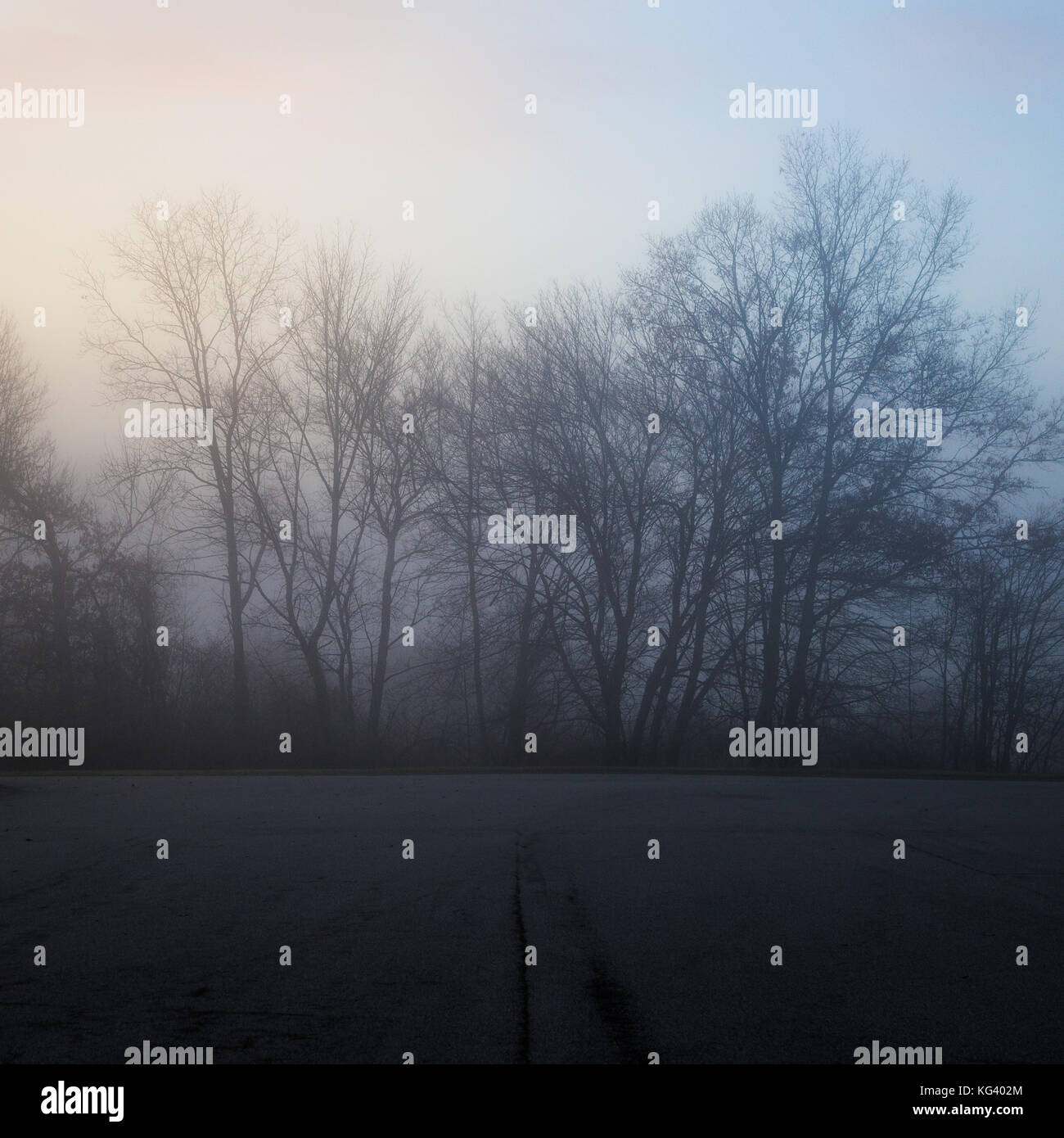 Dull and cool weather hi-res stock photography and images - Alamy