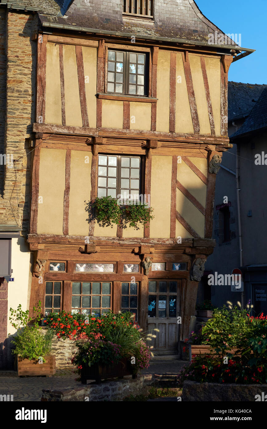 Malestroit brittany france hi-res stock photography and images - Alamy
