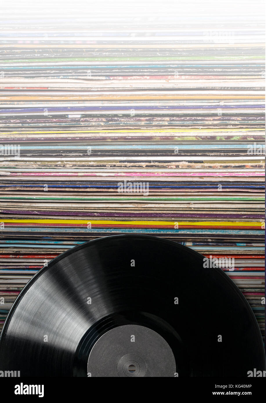 Stack of record albums hi-res stock photography and images - Alamy