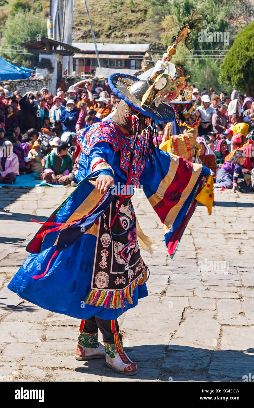 Bhutan dance mask hi-res stock photography and images - Alamy