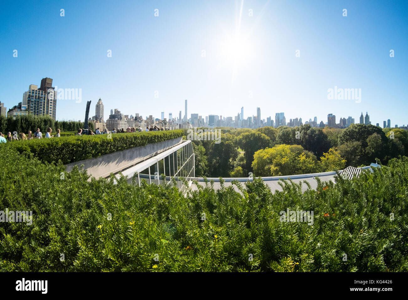 Met Museum New York Roof High Resolution Stock Photography and Images ...