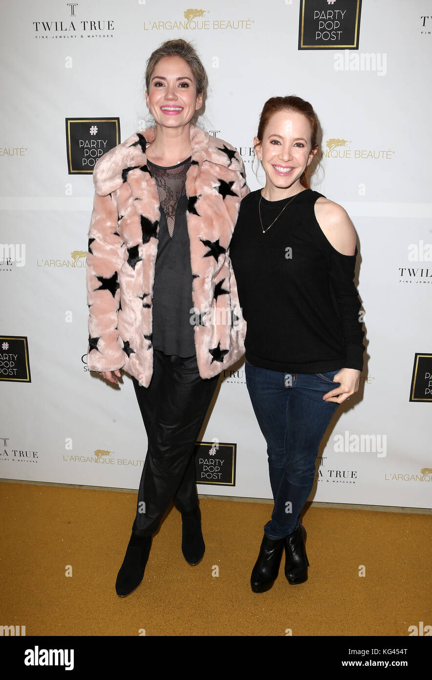 Beverly Hills, Ca. 2nd Nov, 2017. Ashley Jones, Amy Davidson, at the # ...