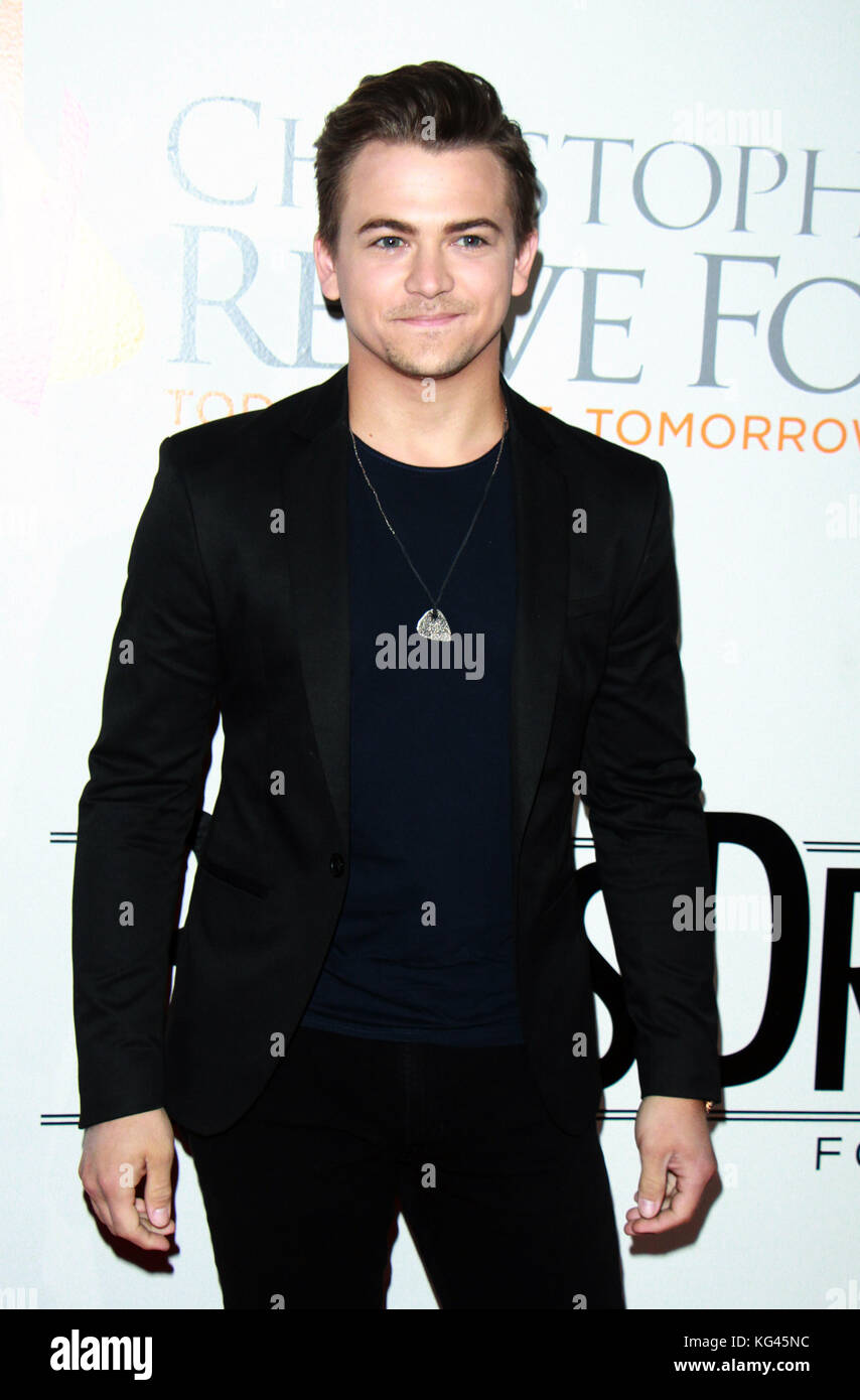 New York, NY, USA. 2nd Nov, 2017. Hunter Hayes at Samsung Charity Gala ...
