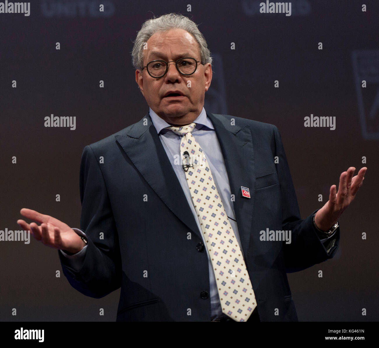 Washington, DC, USA. 02nd Nov, 2017. LEWIS BLACK acts as master of ...