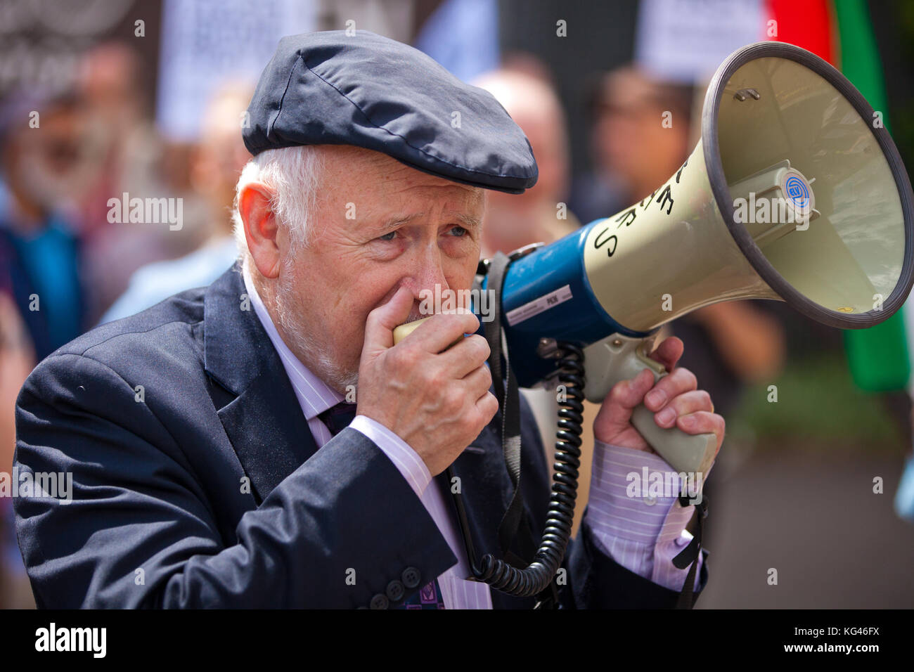 Mp luton hi-res stock photography and images - Alamy