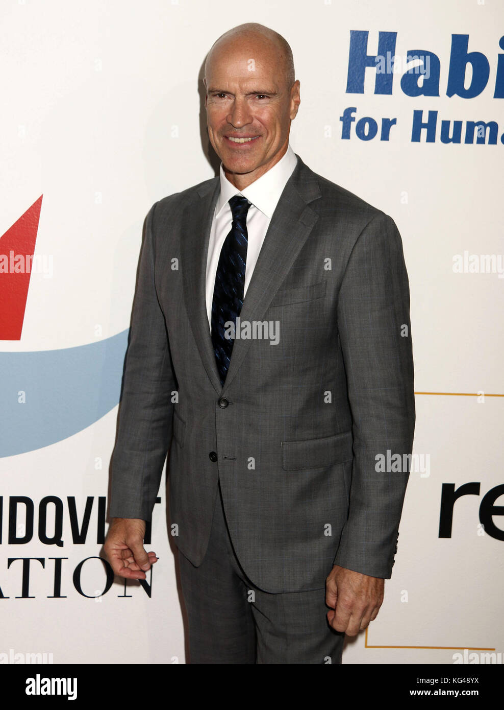 New York City, New York, USA. 2nd Nov, 2017. MARK MESSIER attends the ...