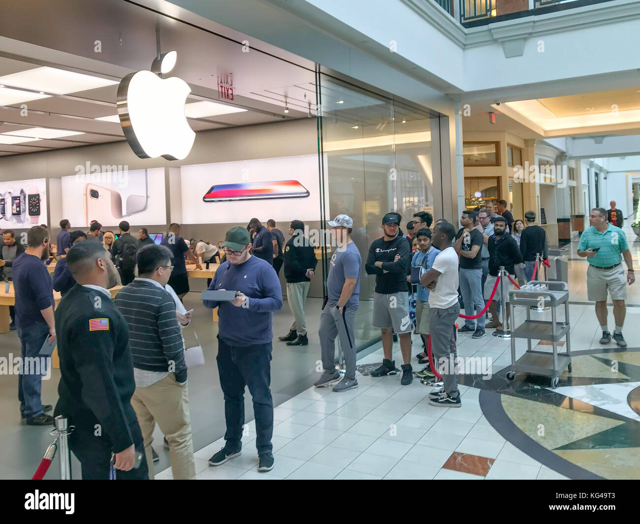 Google x hi-res stock photography and images - Alamy