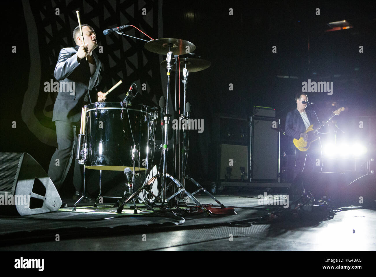 The band slaves hi-res stock photography and images - Alamy