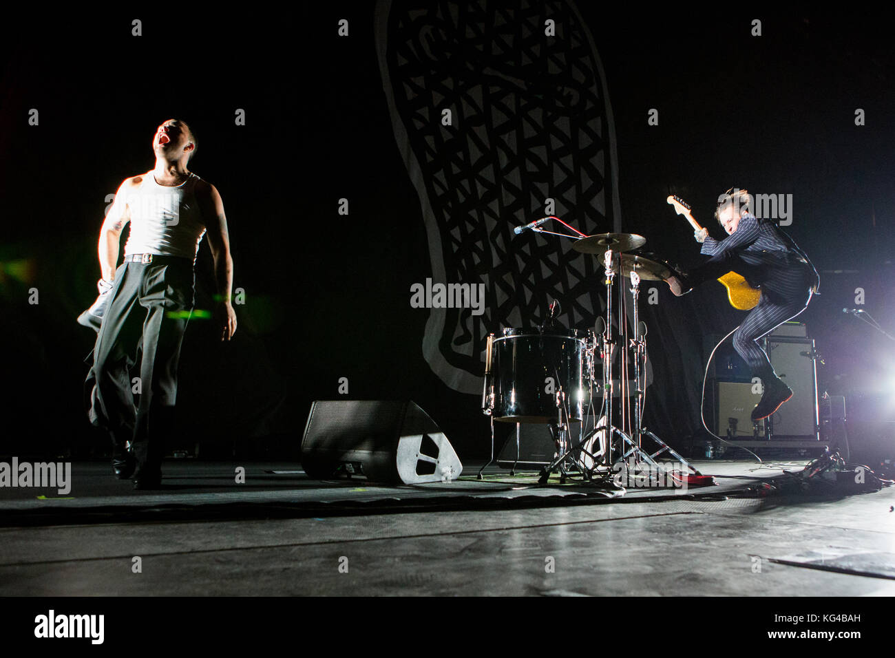 The band slaves hi-res stock photography and images - Alamy