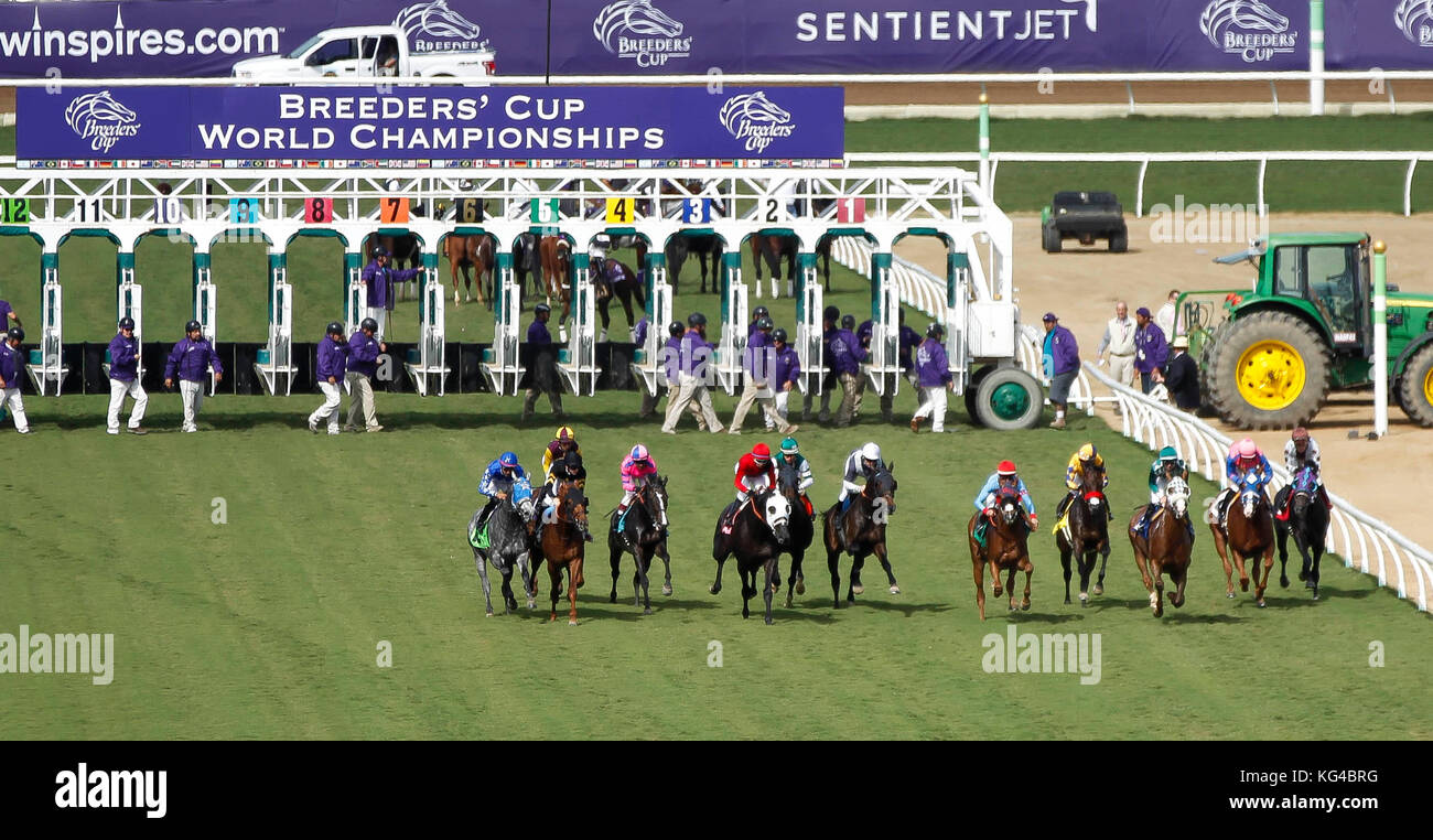 Del Mar, CA, USA. 3rd Nov, 2017. DEL MAR, November 3, 2017 | Horses in ...