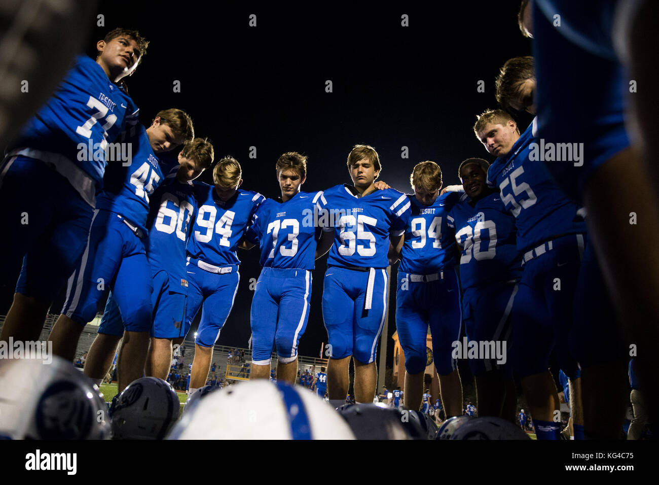 Florida, USA. 3rd Nov, 2017. LOREN ELLIOTT | Times .Jesuit players ...