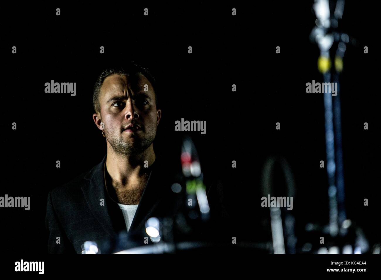 Uk band slaves hi-res stock photography and images - Alamy