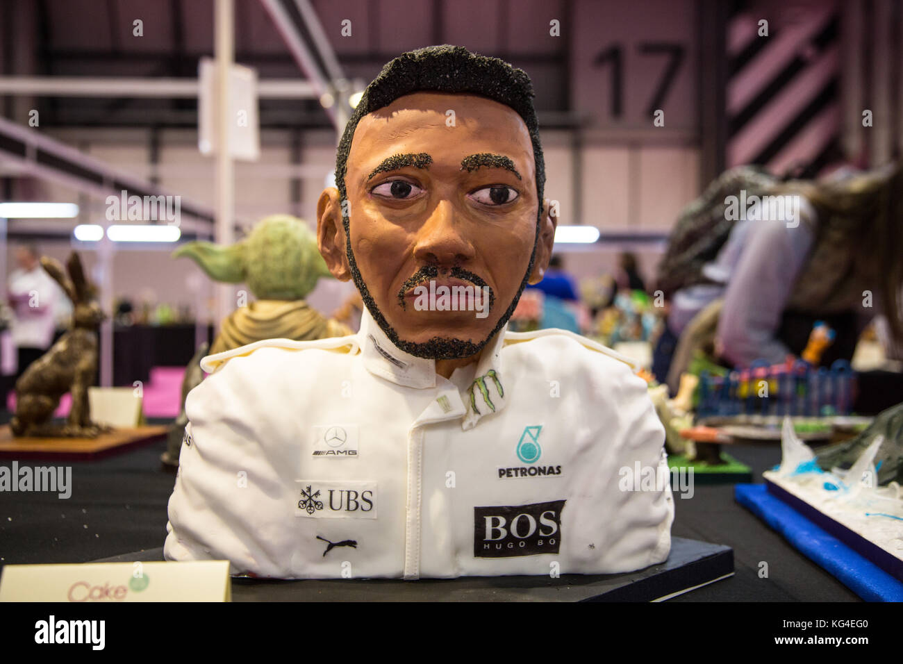Birmingham, UK. 04th Nov, 2017. A Lewis Hamilton themed cake at Cake ...