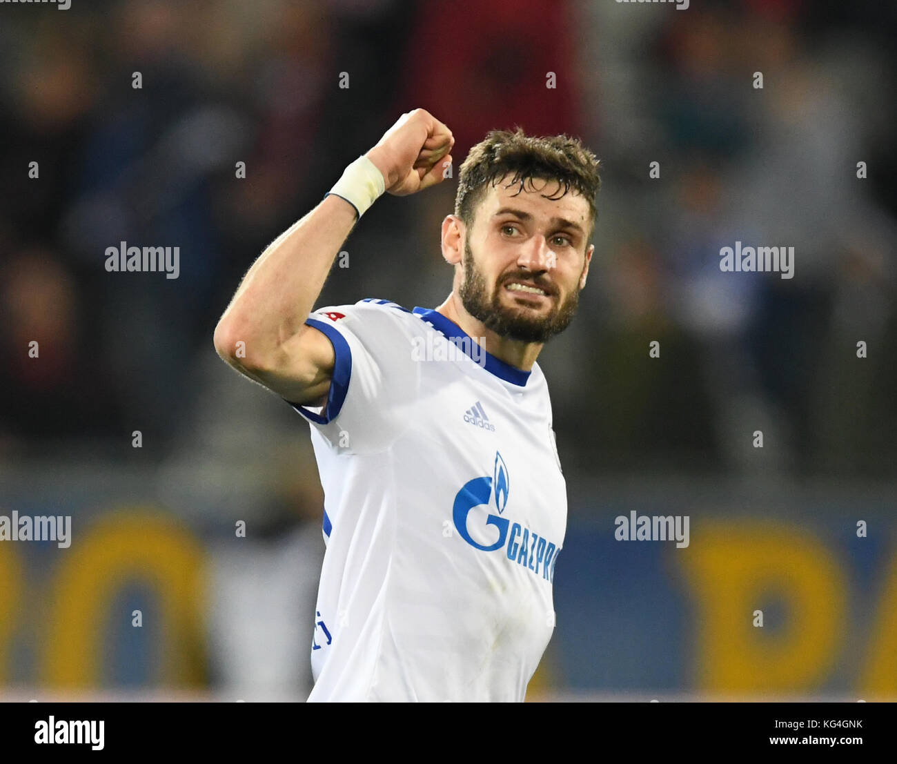 Freiburg, Germany. 04th Nov, 2017. Schalke's Daniel Caligiuri ...