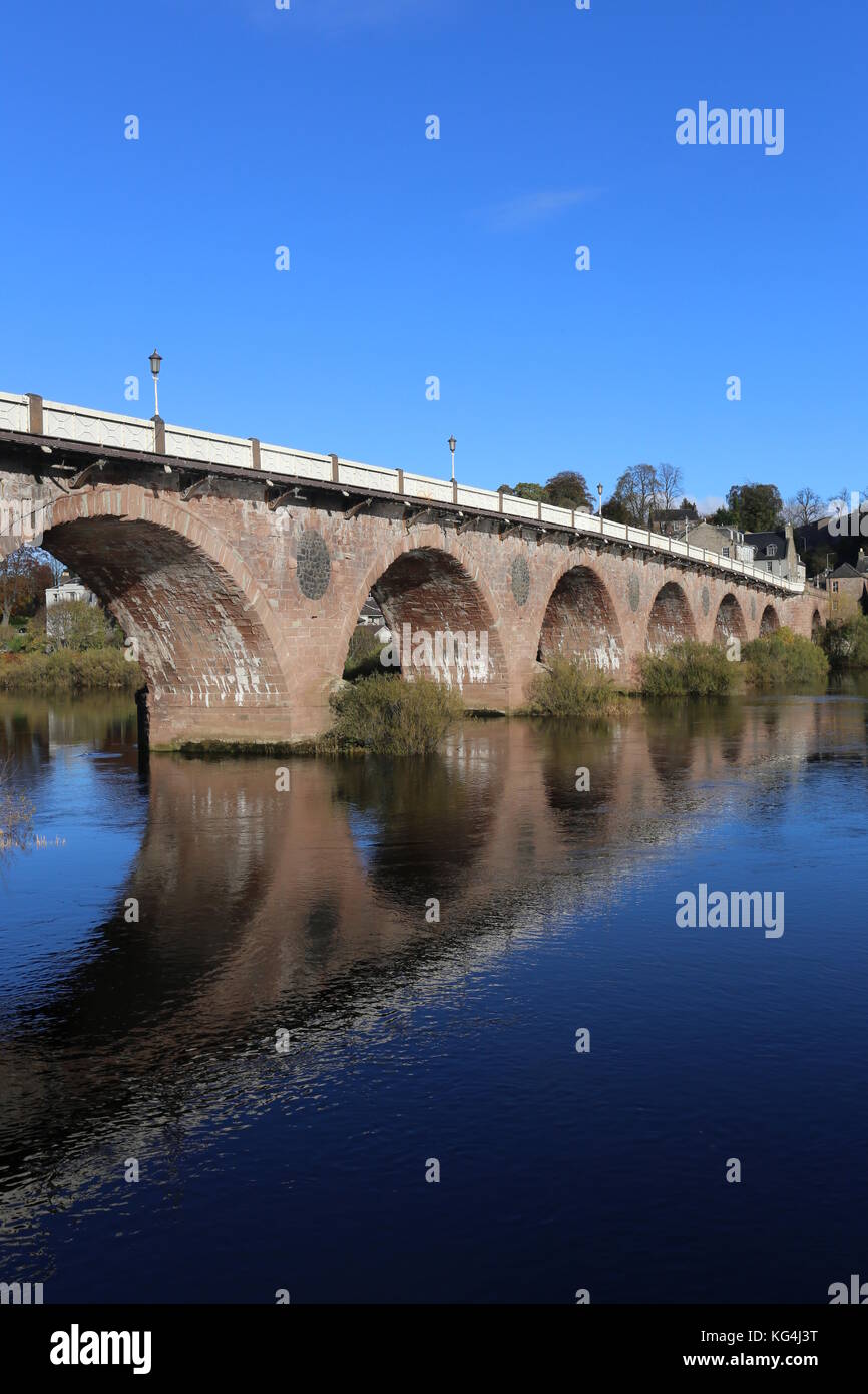 Smeaton bridge river tay perth hi-res stock photography and images - Alamy