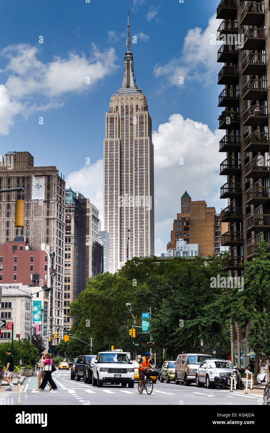 Empire State Building in Manhattan Stock Photo - Alamy