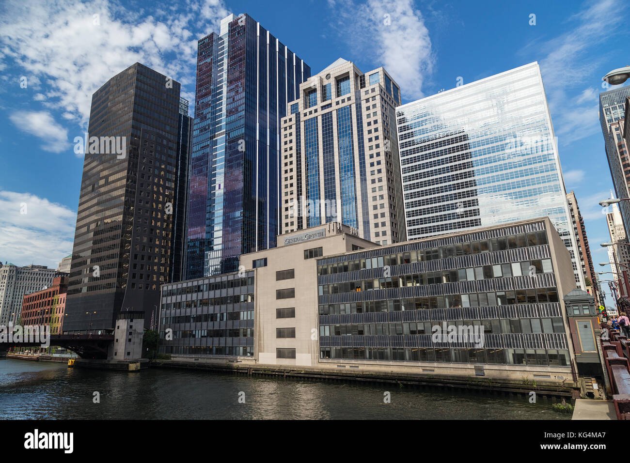 General Growth building of Downtown Chicago, Illinois Stock Photo - Alamy