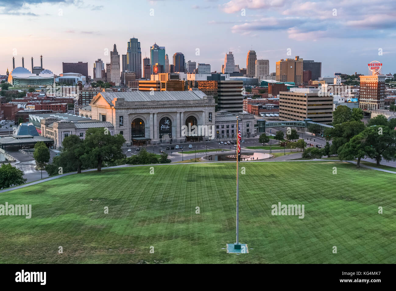 View of Kansas City, Missouri from National World War I Museum and ...