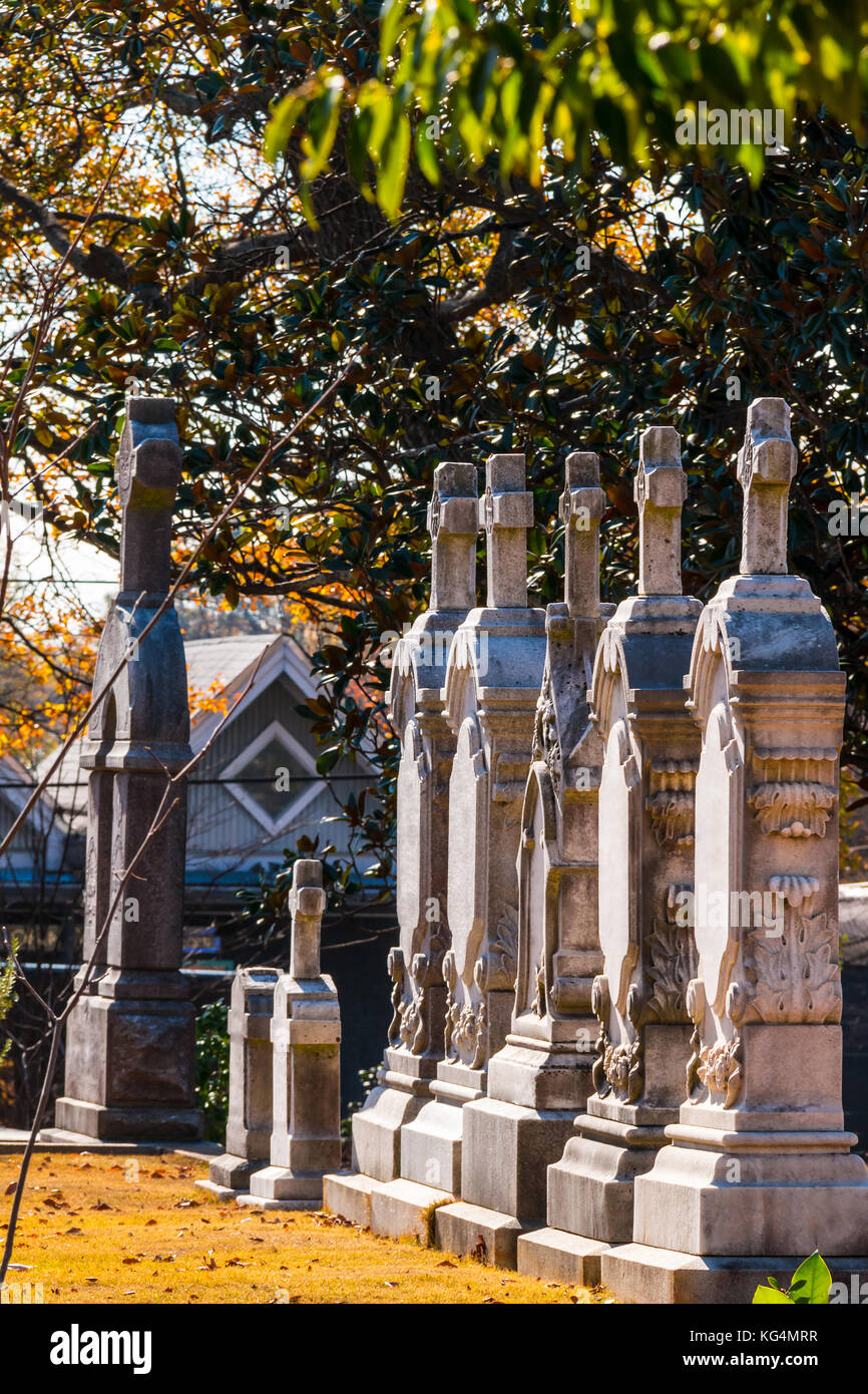 Several tombstones hi-res stock photography and images - Alamy