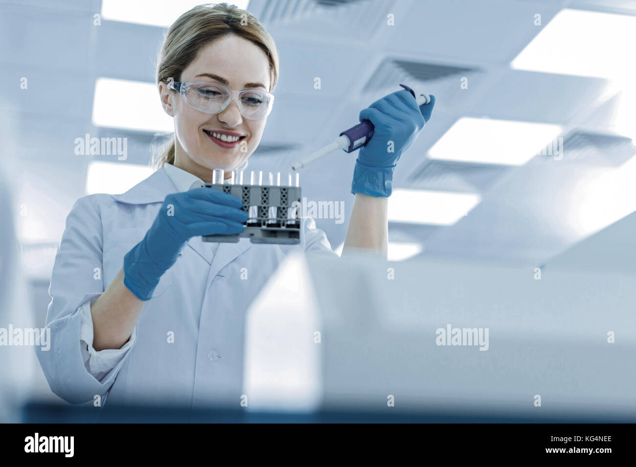 Biotechnology experience hi-res stock photography and images - Alamy