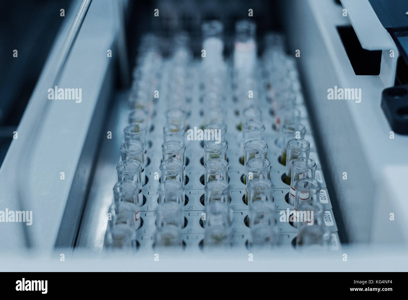 Test tubes box hi-res stock photography and images - Alamy