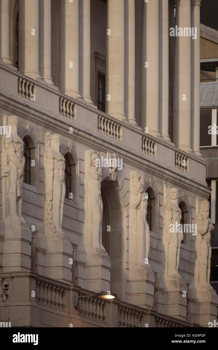 Bank of england telamon hi-res stock photography and images - Alamy
