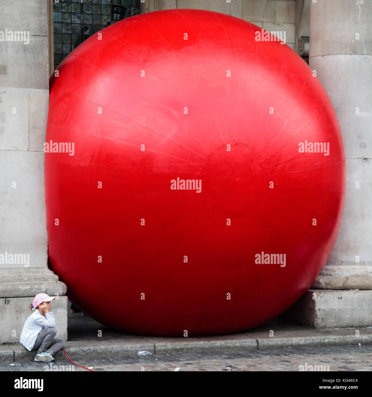 Giant 15-foot red inflatable ball by artist Kurt Perschke, RedBall ...