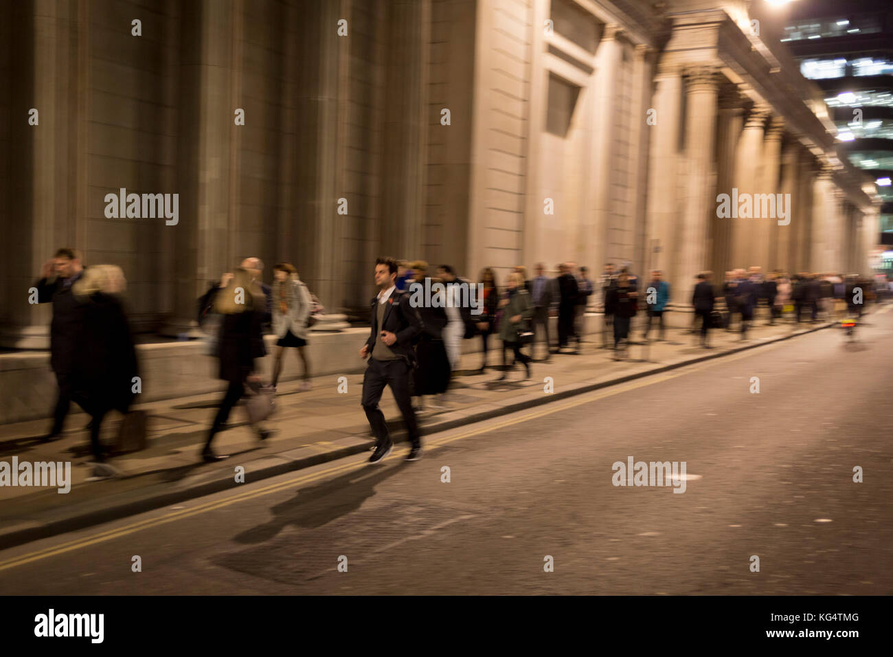 Threadneedle street london pedestrians hi-res stock photography and ...
