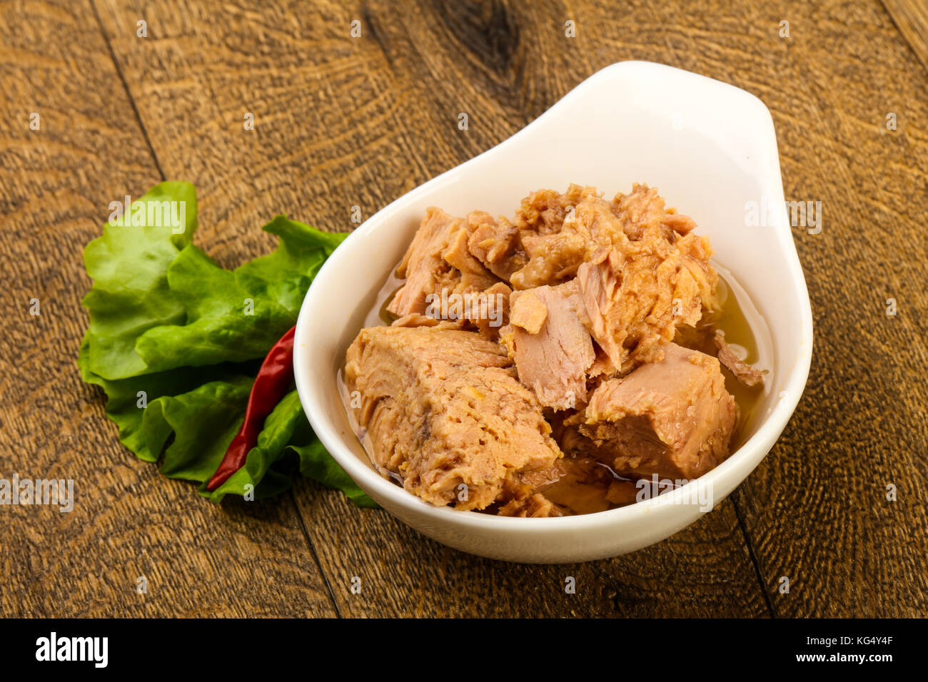 Canned tuna fish in the bowl ready for cooking Stock Photo - Alamy