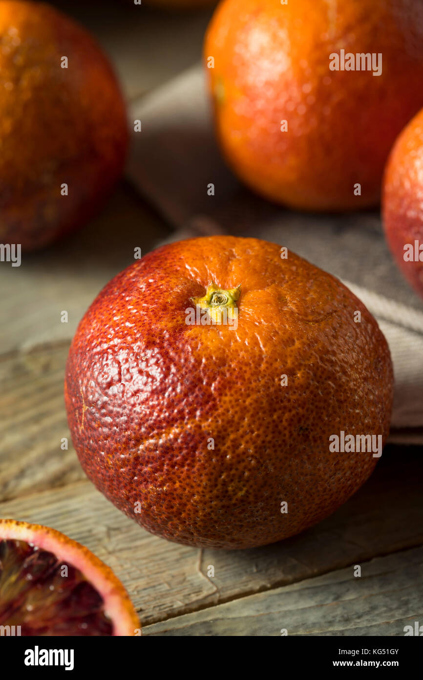 Raw Red Organic Blood Oranges Ready to Eat Stock Photo - Alamy